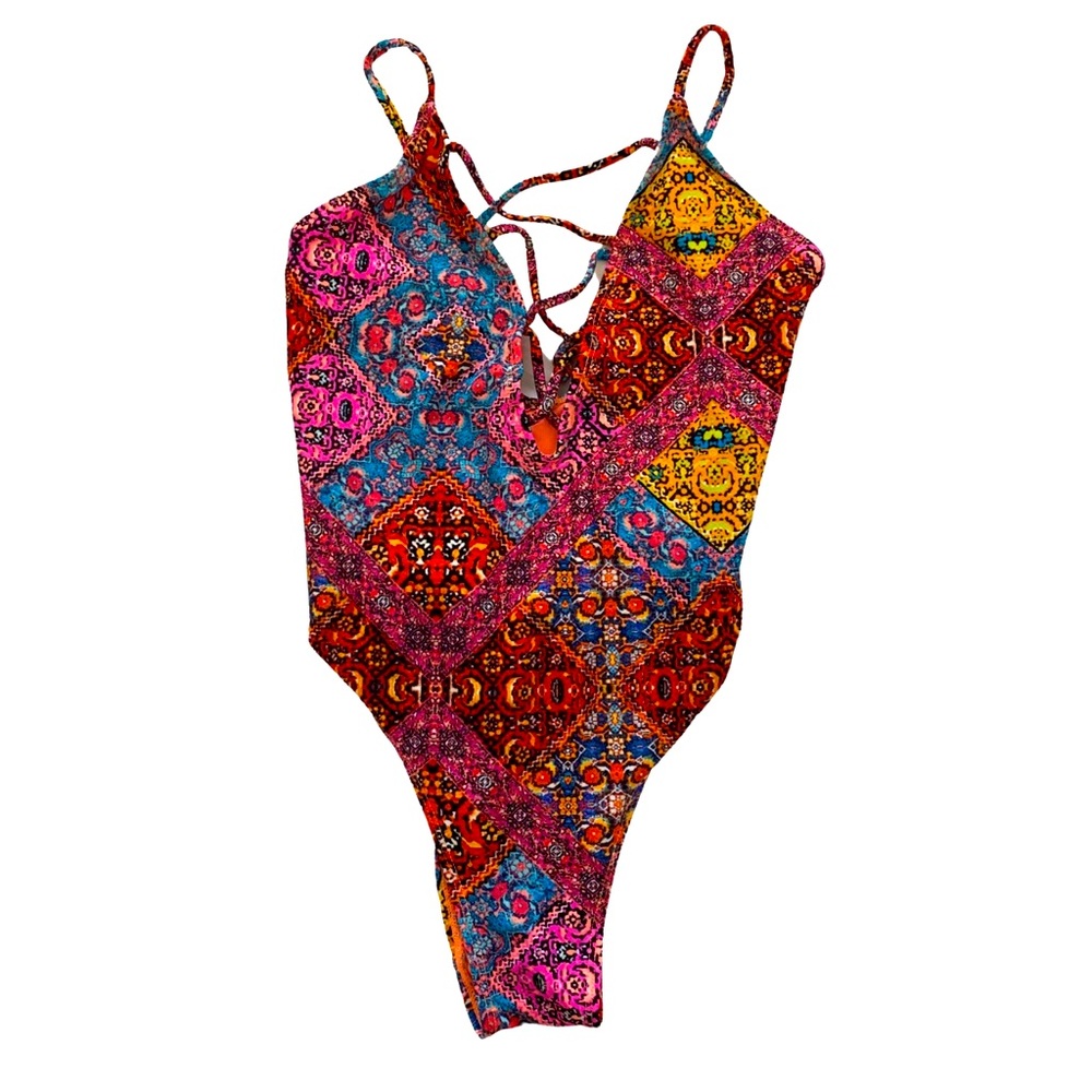 Rare Gianni Bini One Piece Swimsuit - Gem